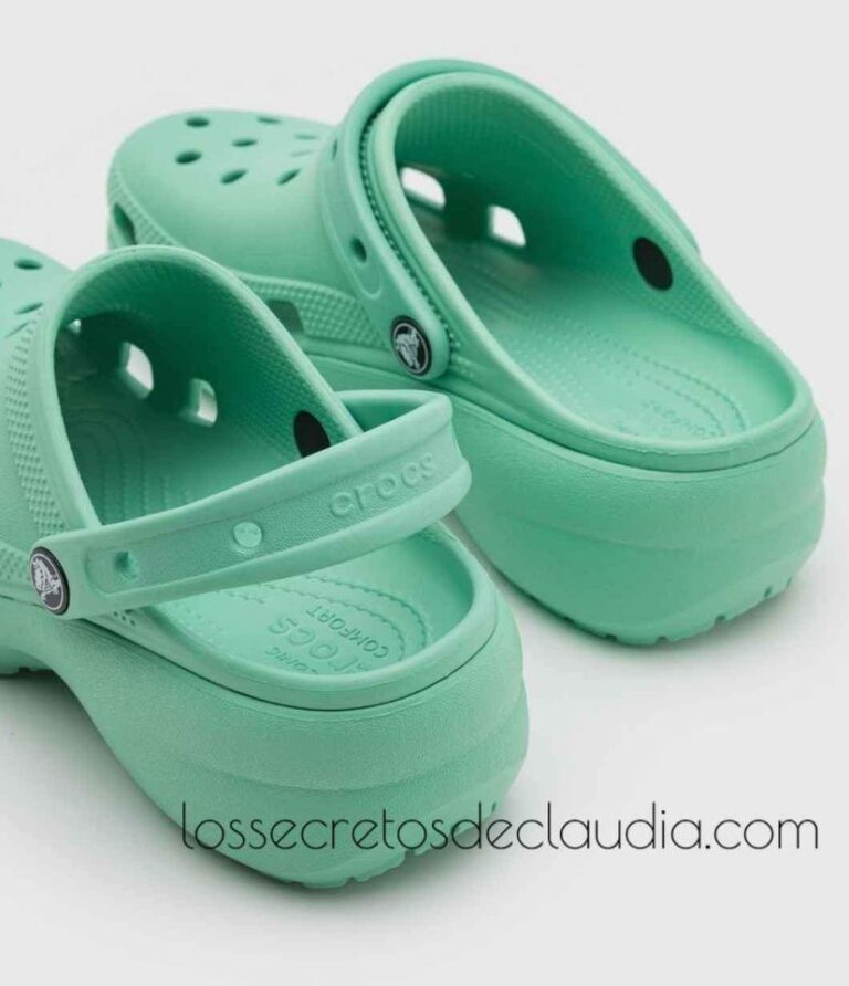 Zuecos CROCS Classic Platform verde - Los Secretos de Claudia